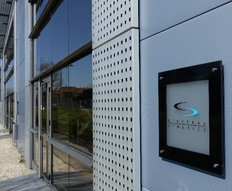 Spectral Dynamics France | Technical support | Services